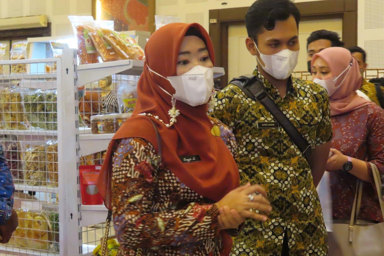 Inggit Soraya Antusias Hadiri Pekalongan Hybrid Virtual Expo 2021